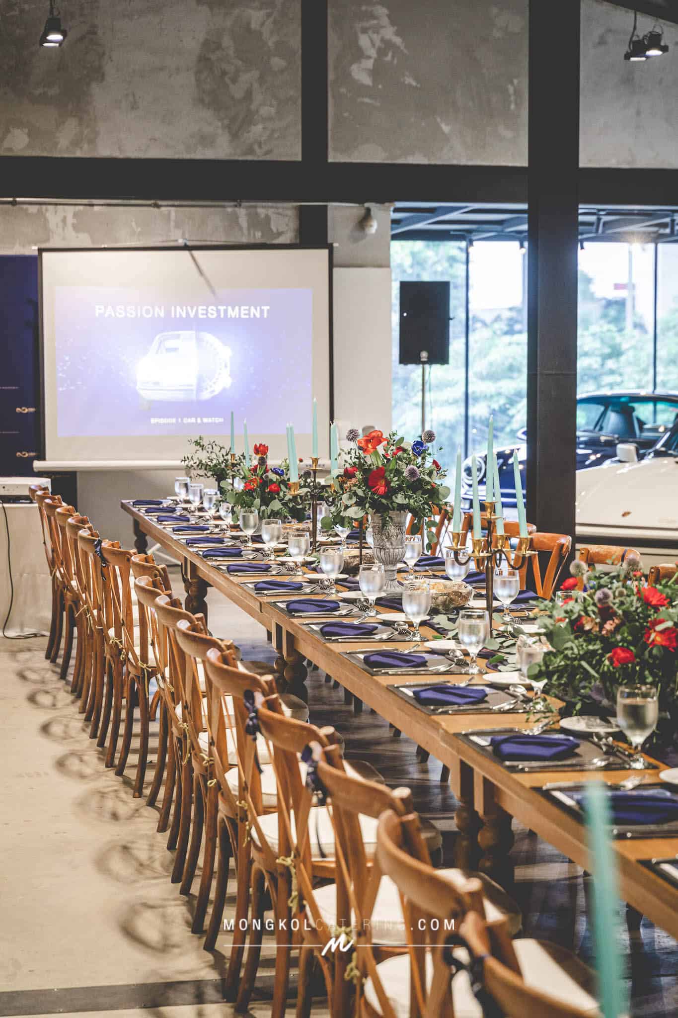 จัด Sit Down Dinner พร้อม จัดตกแต่งโต๊ะ Long Table ไม้สวยๆ @ Porsche ...